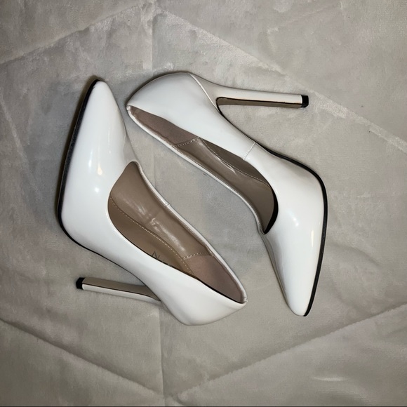 Shoes | White Point Toe Stiletto Heel | Poshmark